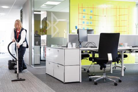 4 majors de la propreté dans un mouchoir de poche ! - Entreprises de ...